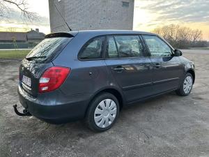 Green Skoda Fabia 2009 in Grobiņa, with an engine capacity of 1.60 L and mileage of 183 thousand km for 2700 €, photo 6 on AUTOMOTO.COM.LV