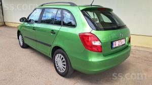Green Skoda Fabia 2011 in Ogre, with an engine capacity of 1.40 L and mileage of 243 thousand km for 3750 €, photo 5 on AUTOMOTO.COM.LV