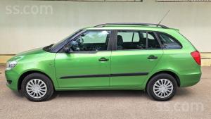 Green Skoda Fabia 2011 in Ogre, with an engine capacity of 1.40 L and mileage of 243 thousand km for 3750 €, photo 9 on AUTOMOTO.COM.LV
