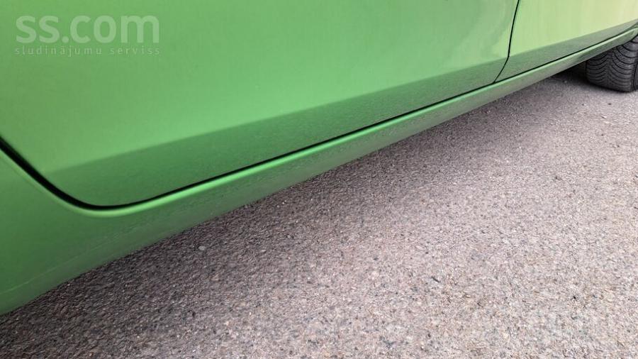 Green Skoda Fabia 2011 in Ogre, with an engine capacity of 1.40 L and mileage of 243 thousand km for 3750 €, photo 10 on AUTOMOTO.COM.LV