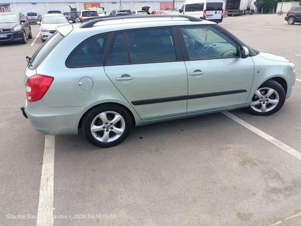 Zaļš Skoda Fabia 2011 Šauļi, ar dzinēja tilpumu 1.20 L un nobraukumu 254 tūkst. km par 3350 €, foto 10 vietnē AUTOMOTO.COM.LV