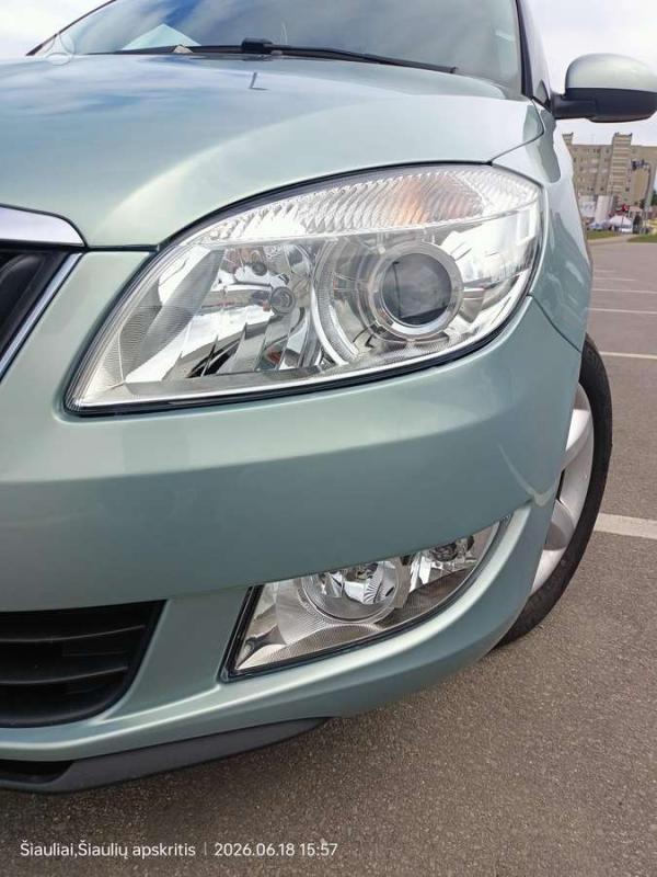 Green Skoda Fabia 2011 in Siauliai, with an engine capacity of 1.20 L and mileage of 254 thousand km for 3350 €, photo 4 on AUTOMOTO.COM.LV
