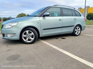 Green Skoda Fabia 2011 in Siauliai, with an engine capacity of 1.20 L and mileage of 254 thousand km for 3350 €, photo 7 on AUTOMOTO.COM.LV