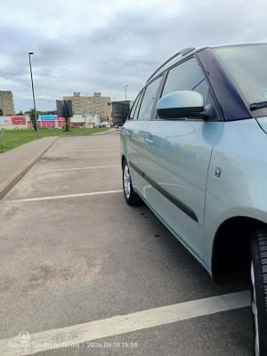 Green Skoda Fabia 2011 in Siauliai, with an engine capacity of 1.20 L and mileage of 254 thousand km for 3350 €, photo 13 on AUTOMOTO.COM.LV