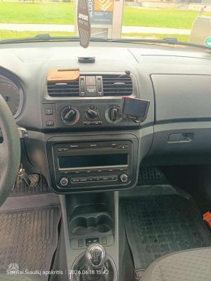 Green Skoda Fabia 2011 in Siauliai, with an engine capacity of 1.20 L and mileage of 254 thousand km for 3350 €, photo 21 on AUTOMOTO.COM.LV