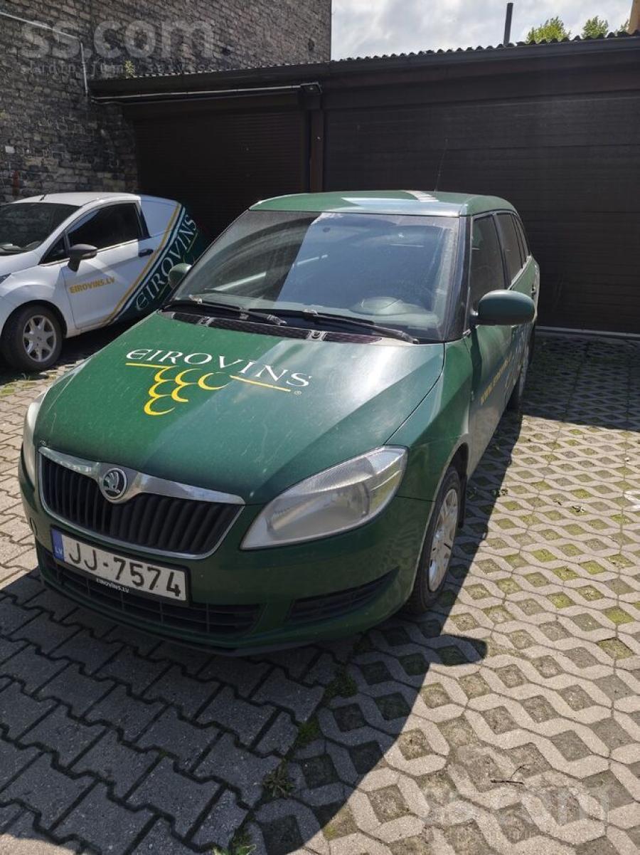 Green Skoda Fabia 2013 in Riga, with an engine capacity of 1.60 L and mileage of 551 thousand km for 1700 €, photo 1 on AUTOMOTO.COM.LV