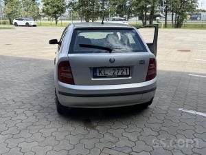 Grey Skoda Fabia 2000 in Riga, with an engine capacity of 1.40 L and mileage of 400 thousand km for 1200 €, photo 4 on AUTOMOTO.COM.LV