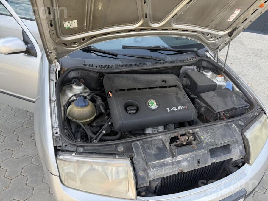 Grey Skoda Fabia 2000 in Riga, with an engine capacity of 1.40 L and mileage of 400 thousand km for 1200 €, photo 5 on AUTOMOTO.COM.LV