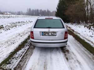 Pelēks Skoda Fabia 2002 Molėtai, ar dzinēja tilpumu 1.90 L un nobraukumu 350 tūkst. km par 500 €, foto 3 vietnē AUTOMOTO.COM.LV