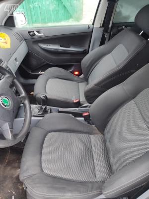 Pelēks Skoda Fabia 2002 Molėtai, ar dzinēja tilpumu 1.90 L un nobraukumu 350 tūkst. km par 500 €, foto 6 vietnē AUTOMOTO.COM.LV