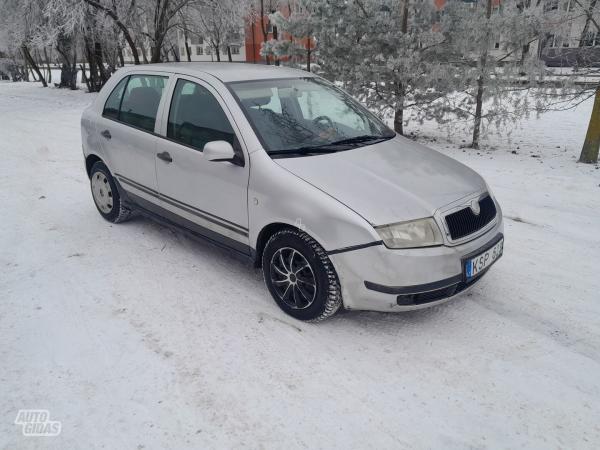 Pelēks Skoda Fabia 2002 Marijampole, ar dzinēja tilpumu 1.90 L un nobraukumu 347 tūkst. km par 380 €, foto 2 vietnē AUTOMOTO.COM.LV