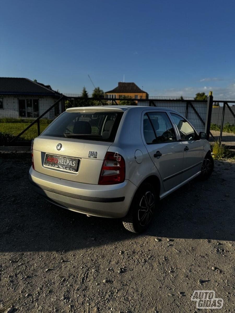 Pelēks Skoda Fabia 2002 Klaipėda, ar dzinēja tilpumu 1.40 L un nobraukumu 159 tūkst. km par 699 €, foto 4 vietnē AUTOMOTO.COM.LV