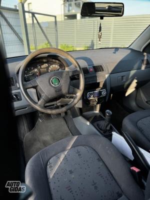 Pelēks Skoda Fabia 2002 Klaipėda, ar dzinēja tilpumu 1.40 L un nobraukumu 159 tūkst. km par 699 €, foto 7 vietnē AUTOMOTO.COM.LV