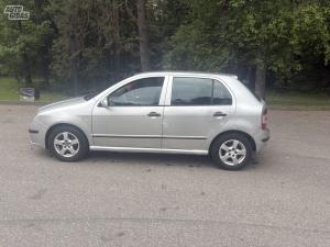 Серый Шкода Фабия 2002 в Аникщяй, объемом двигателя 1.40 л и пробегом 21 тыс. км за 480 €, фото 5 на AUTOMOTO.COM.LV