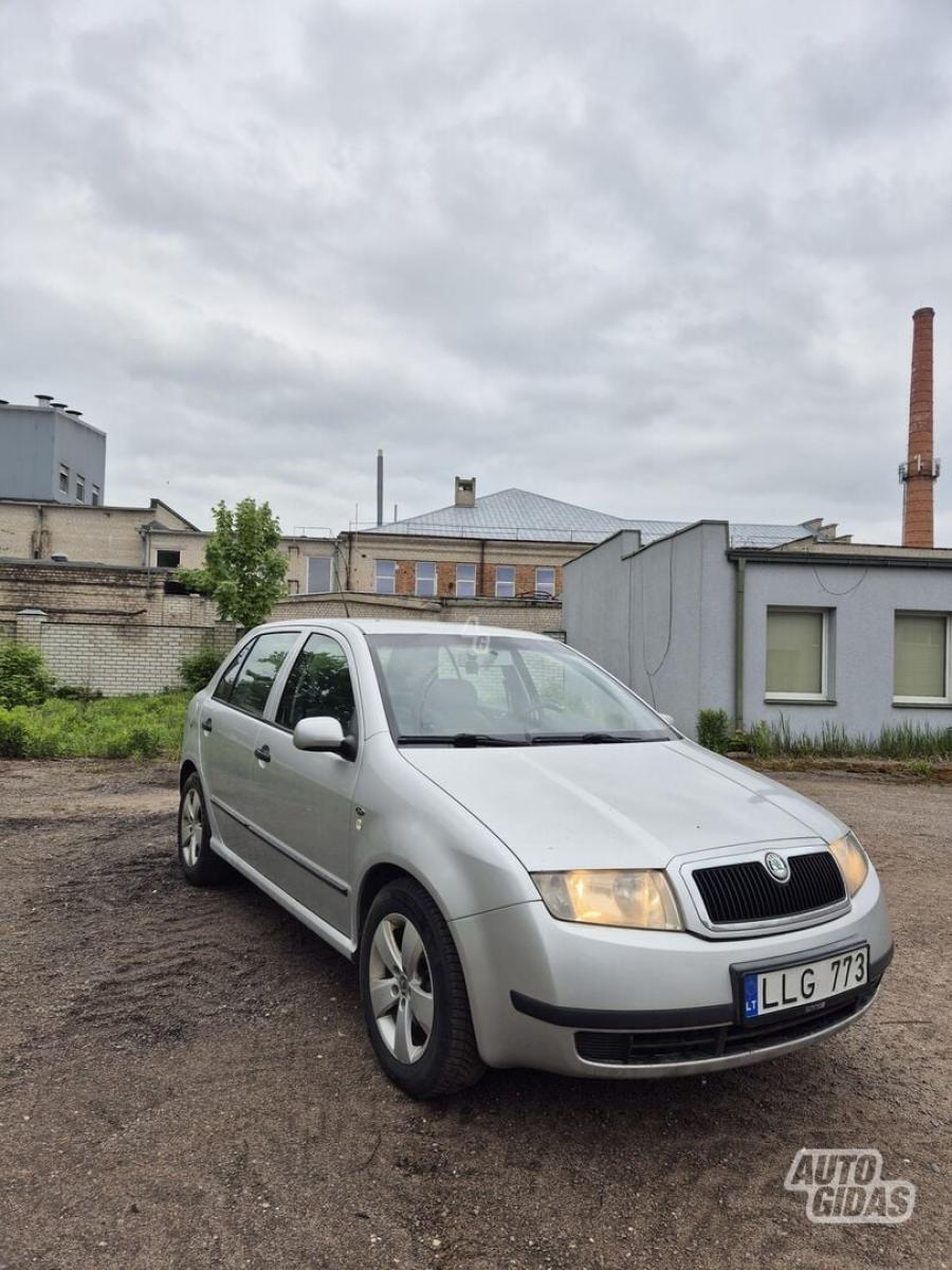 Grey Skoda Fabia 2003 in Kaunas, with an engine capacity of 1.90 L and mileage of 300 thousand km for 900 €, photo 1 on AUTOMOTO.COM.LV