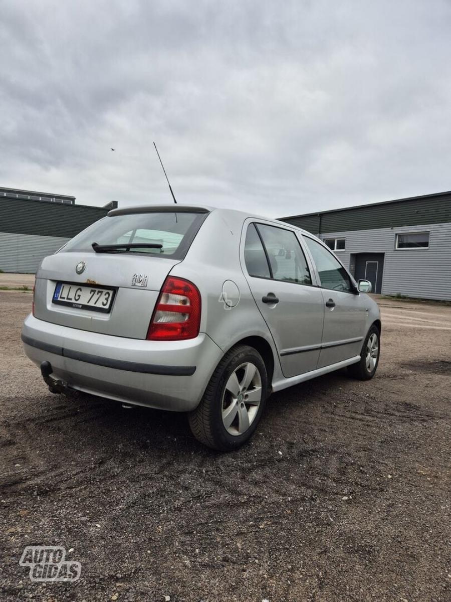 Grey Skoda Fabia 2003 in Kaunas, with an engine capacity of 1.90 L and mileage of 300 thousand km for 900 €, photo 5 on AUTOMOTO.COM.LV