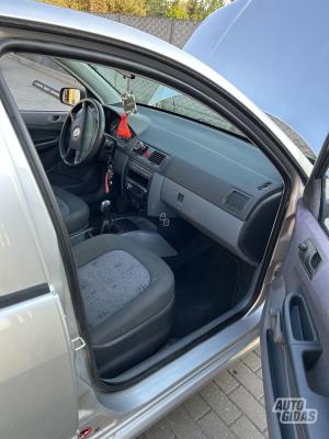 Grey Skoda Fabia 2003 in Kaunas, with an engine capacity of 1.40 L and mileage of 230 thousand km for 600 €, photo 16 on AUTOMOTO.COM.LV