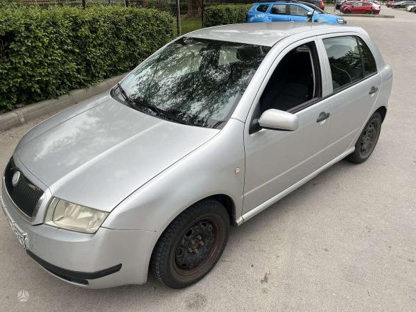 Grey Skoda Fabia 2003 in Klaipeda, with an engine capacity of 1.42 L and mileage of 405 thousand km for 700 €, photo 2 on AUTOMOTO.COM.LV