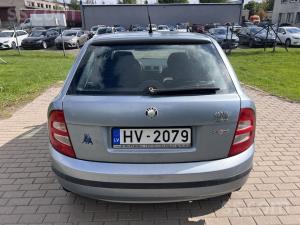 Grey Skoda Fabia 2003 in Limbazi, with an engine capacity of 1.90 L and mileage of 289 thousand km for 850 €, photo 6 on AUTOMOTO.COM.LV