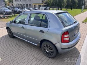Grey Skoda Fabia 2003 in Limbazi, with an engine capacity of 1.90 L and mileage of 289 thousand km for 850 €, photo 7 on AUTOMOTO.COM.LV