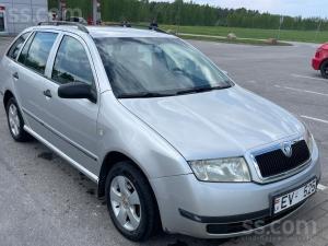 Pelēks Skoda Fabia 2003 Rīga, ar dzinēja tilpumu 1.90 L un nobraukumu 181 tūkst. km par 1100 €, foto  vietnē AUTOMOTO.COM.LV