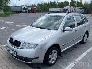 Серый Шкода Фабия 2003 в Рига, объемом двигателя 1.90 л и пробегом 181 тыс. км за 1100 €, фото 3 на AUTOMOTO.COM.LV