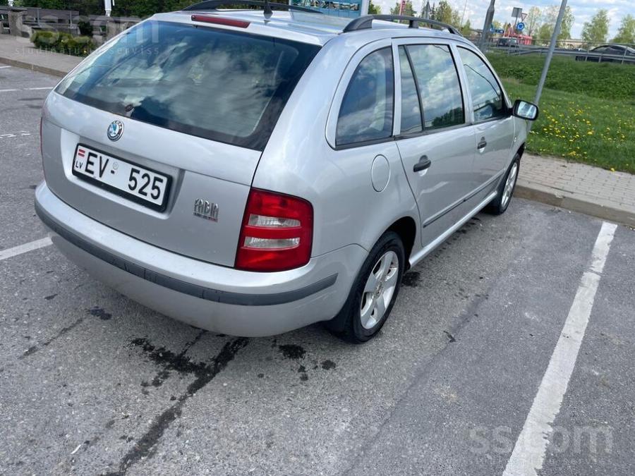 Серый Шкода Фабия 2003 в Рига, объемом двигателя 1.90 л и пробегом 181 тыс. км за 1100 €, фото 5 на AUTOMOTO.COM.LV