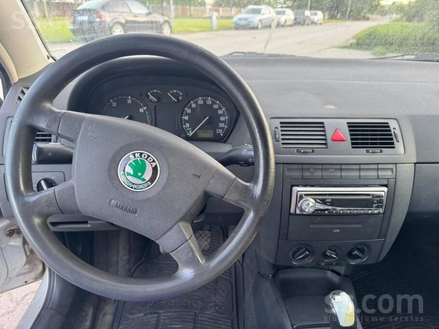 Pelēks Skoda Fabia 2004 Rīga, ar dzinēja tilpumu 1.90 L un nobraukumu 357 tūkst. km par 1250 €, foto 8 vietnē AUTOMOTO.COM.LV
