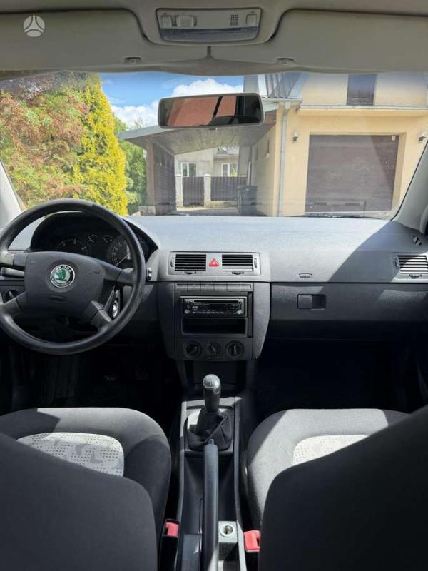Pelēks Skoda Fabia 2004 Tauragė, ar dzinēja tilpumu 1.90 L un nobraukumu 317 tūkst. km par 970 €, foto 6 vietnē AUTOMOTO.COM.LV