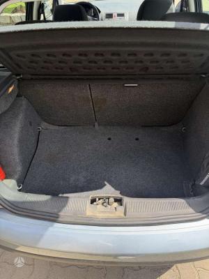 Pelēks Skoda Fabia 2004 Tauragė, ar dzinēja tilpumu 1.90 L un nobraukumu 317 tūkst. km par 970 €, foto 9 vietnē AUTOMOTO.COM.LV
