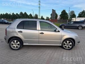 Серый Шкода Фабия 2004 в Рига, объемом двигателя 1.90 л и пробегом 358 тыс. км за 1050 €, фото 3 на AUTOMOTO.COM.LV