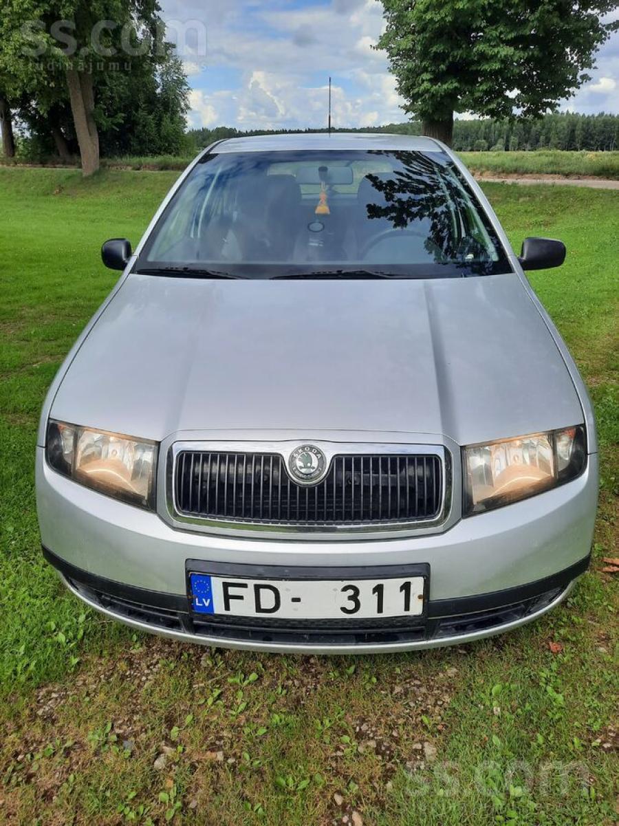 Grey Skoda Fabia 2004 in Preili, with an engine capacity of 1.90 L and mileage of 223 thousand km for 950 €, photo 1 on AUTOMOTO.COM.LV