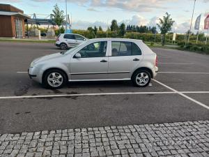 Pelēks Skoda Fabia 2004 Tallina, ar dzinēja tilpumu 1.20 L un nobraukumu 262 tūkst. km par 699 €, foto  vietnē AUTOMOTO.COM.LV