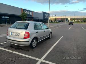 Pelēks Skoda Fabia 2004 Tallina, ar dzinēja tilpumu 1.20 L un nobraukumu 262 tūkst. km par 699 €, foto 3 vietnē AUTOMOTO.COM.LV