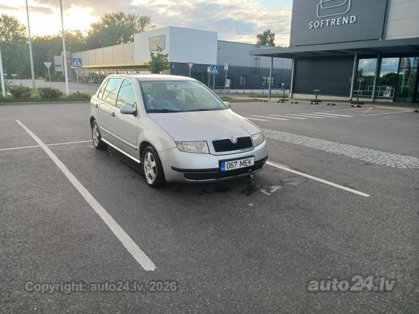 Pelēks Skoda Fabia 2004 Tallina, ar dzinēja tilpumu 1.20 L un nobraukumu 262 tūkst. km par 699 €, foto 3 vietnē AUTOMOTO.COM.LV