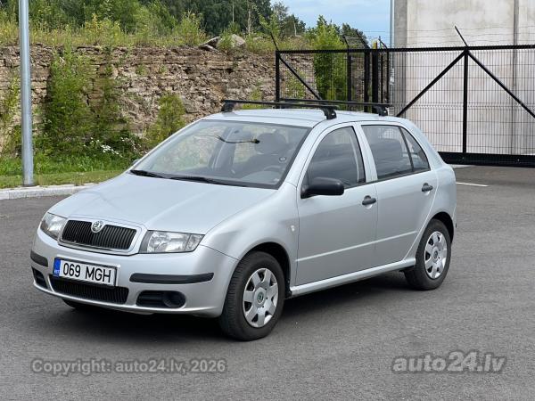 Grey Skoda Fabia 2006 in Tallinn, with an engine capacity of 1.20 L and mileage of 73 thousand km for 4100 €, photo 2 on AUTOMOTO.COM.LV