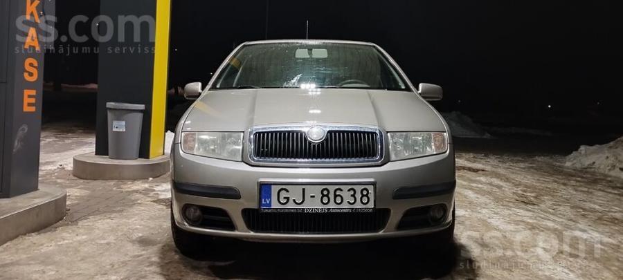 Grey Skoda Fabia 2007 in Ventspils, with an engine capacity of 1.40 L and mileage of 235 thousand km for 1000 €, photo 1 on AUTOMOTO.COM.LV