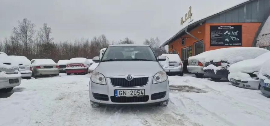 Pelēks Skoda Fabia 2007 Valmiera, ar dzinēja tilpumu 1.20 L un nobraukumu 182 tūkst. km par 1350 €, foto 9 vietnē AUTOMOTO.COM.LV