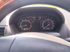 Grey Skoda Fabia 2007 in Tukums, with an engine capacity of 1.20 L and mileage of 375 thousand km for 1050 €, photo 6 on AUTOMOTO.COM.LV