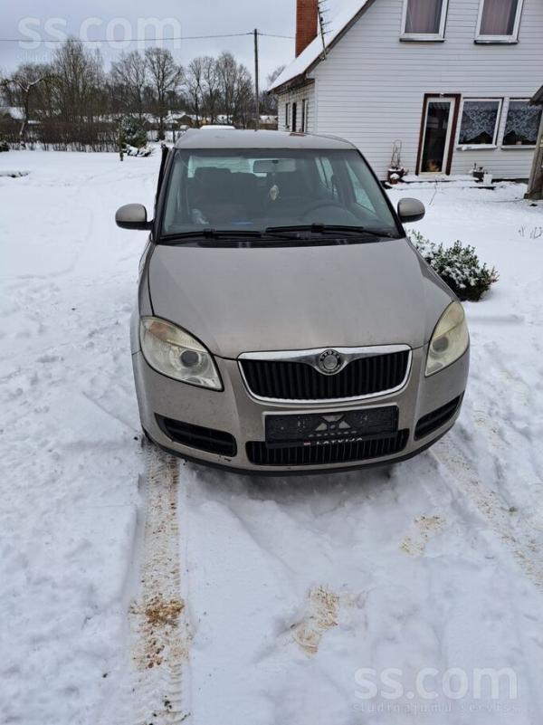 Grey Skoda Fabia 2007 in Valmiera, with an engine capacity of 1.40 L and mileage of 0 thousand km for 500 €, photo 4 on AUTOMOTO.COM.LV