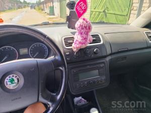Серый Шкода Фабия 2007 в Юрмала, объемом двигателя 1.40 л и пробегом 259 тыс. км за 350 €, фото 13 на AUTOMOTO.COM.LV