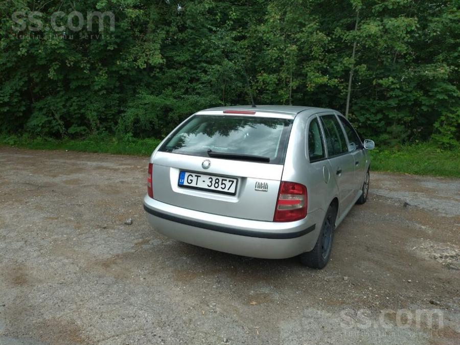 Pelēks Skoda Fabia 2007 Rīga, ar dzinēja tilpumu 1.40 L un nobraukumu 220 tūkst. km par 1800 €, foto 3 vietnē AUTOMOTO.COM.LV