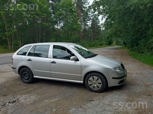Pelēks Skoda Fabia 2007 Rīga, ar dzinēja tilpumu 1.40 L un nobraukumu 220 tūkst. km par 1600 €, foto 5 vietnē AUTOMOTO.COM.LV