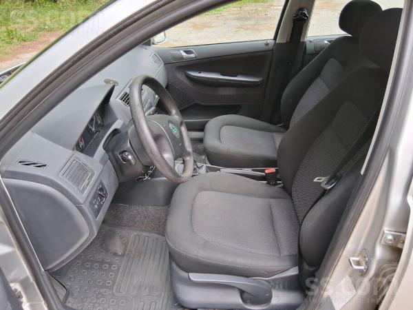Pelēks Skoda Fabia 2007 Rīga, ar dzinēja tilpumu 1.40 L un nobraukumu 220 tūkst. km par 1600 €, foto 8 vietnē AUTOMOTO.COM.LV