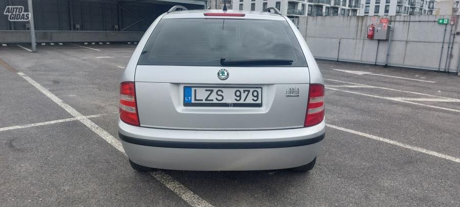 Pelēks Skoda Fabia 2007 Viļņa, ar dzinēja tilpumu 1.40 L un nobraukumu 240 tūkst. km par 1650 €, foto 7 vietnē AUTOMOTO.COM.LV