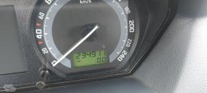 Pelēks Skoda Fabia 2007 Viļņa, ar dzinēja tilpumu 1.40 L un nobraukumu 240 tūkst. km par 1650 €, foto 11 vietnē AUTOMOTO.COM.LV