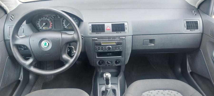 Pelēks Skoda Fabia 2007 Viļņa, ar dzinēja tilpumu 1.40 L un nobraukumu 240 tūkst. km par 1650 €, foto 13 vietnē AUTOMOTO.COM.LV