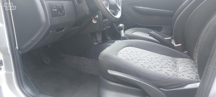 Pelēks Skoda Fabia 2007 Viļņa, ar dzinēja tilpumu 1.40 L un nobraukumu 240 tūkst. km par 1650 €, foto 15 vietnē AUTOMOTO.COM.LV
