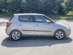 Grey Skoda Fabia 2007 in Kaunas, with an engine capacity of 1.39 L and mileage of 156 thousand km for 2490 €, photo 3 on AUTOMOTO.COM.LV
