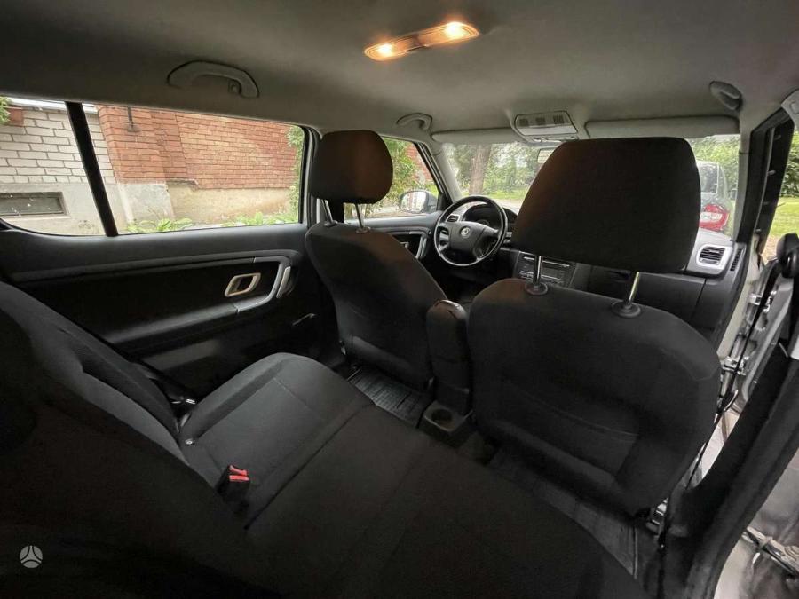 Grey Skoda Fabia 2007 in Kaunas, with an engine capacity of 1.39 L and mileage of 156 thousand km for 2490 €, photo 11 on AUTOMOTO.COM.LV